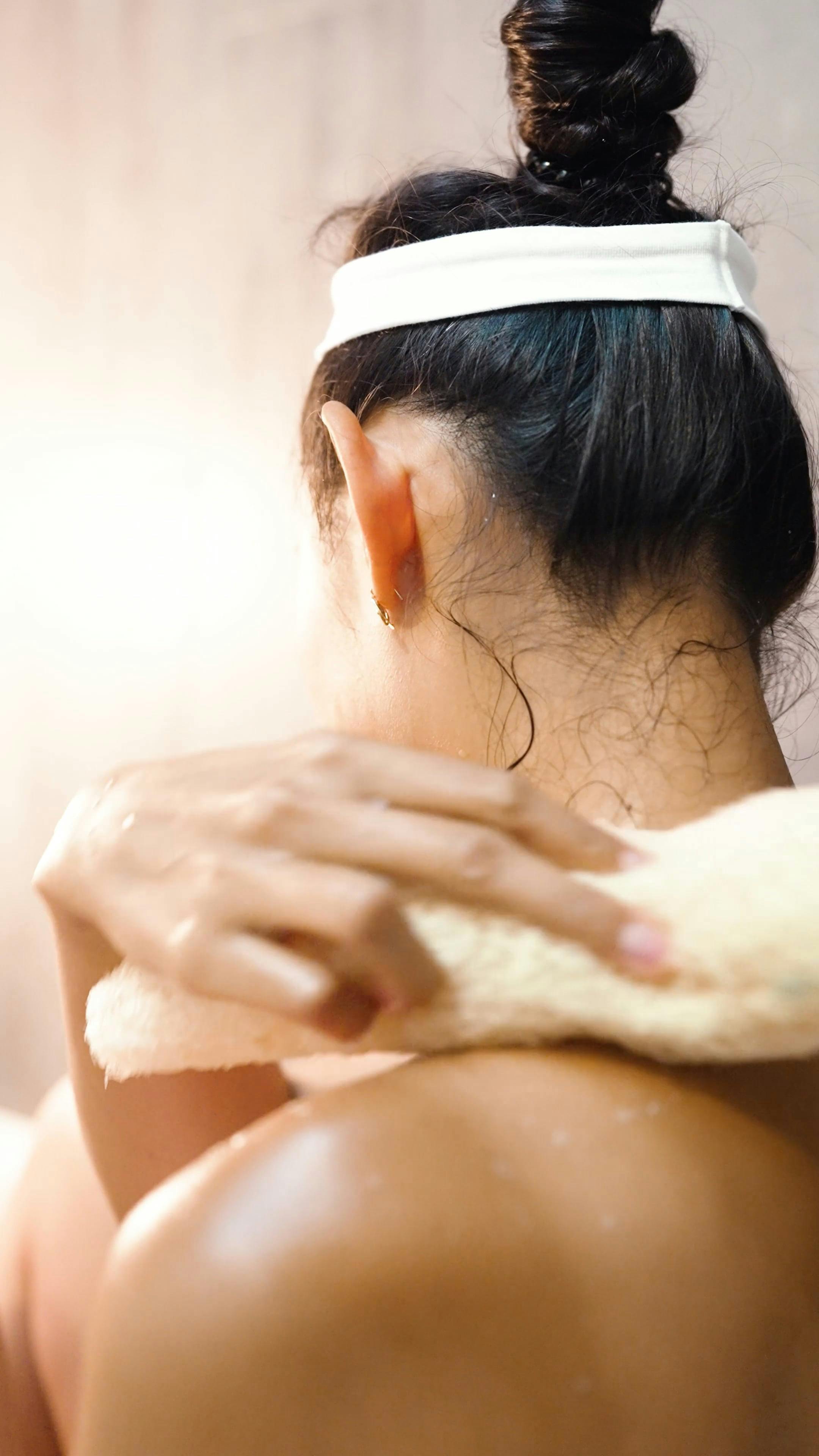 Washing Neck Videos, Download The BEST Free 4k Stock Video Footage ...