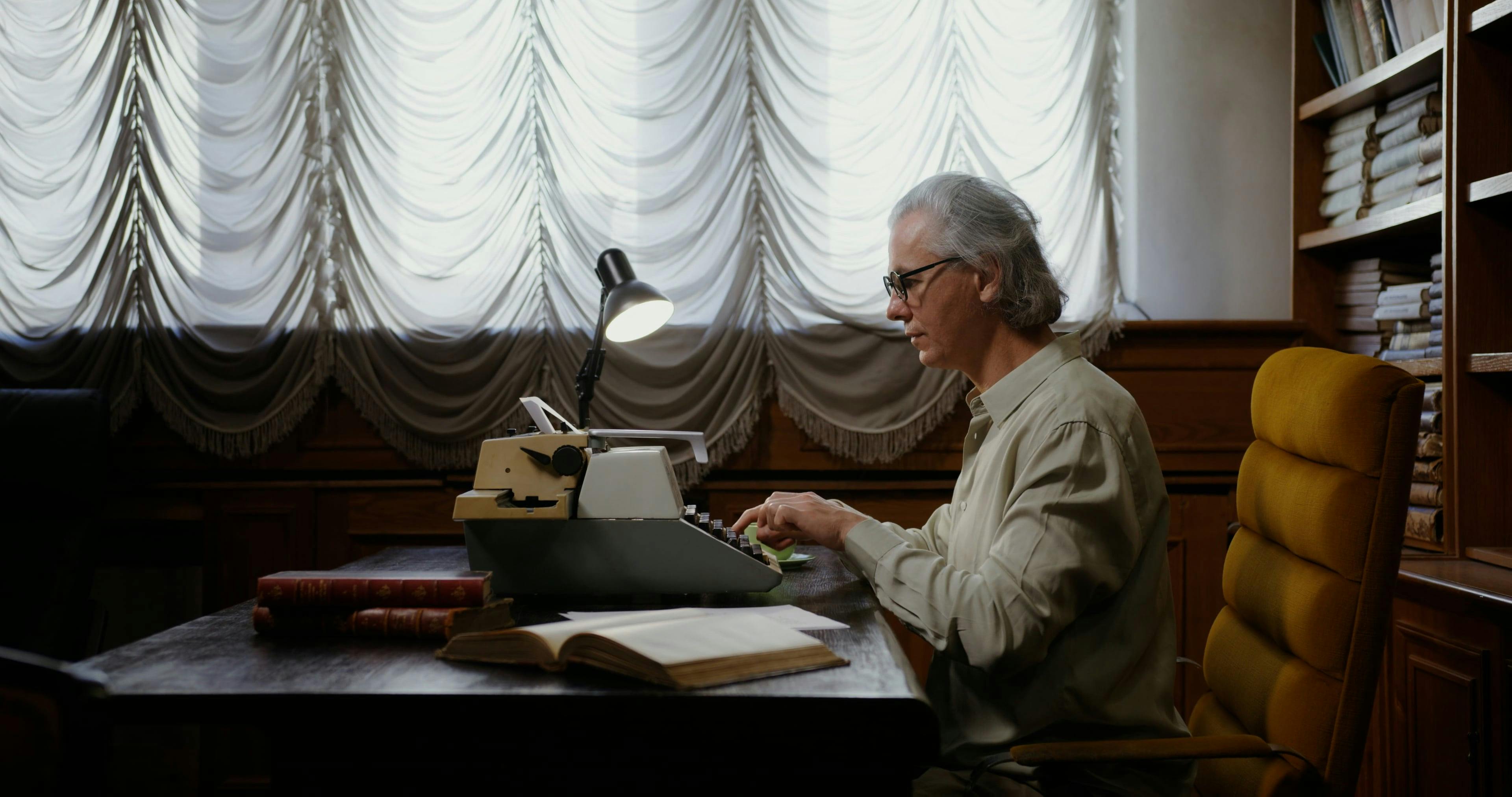 Man Writing Videos, Download The BEST Free 4k Stock Video Footage & Man ...