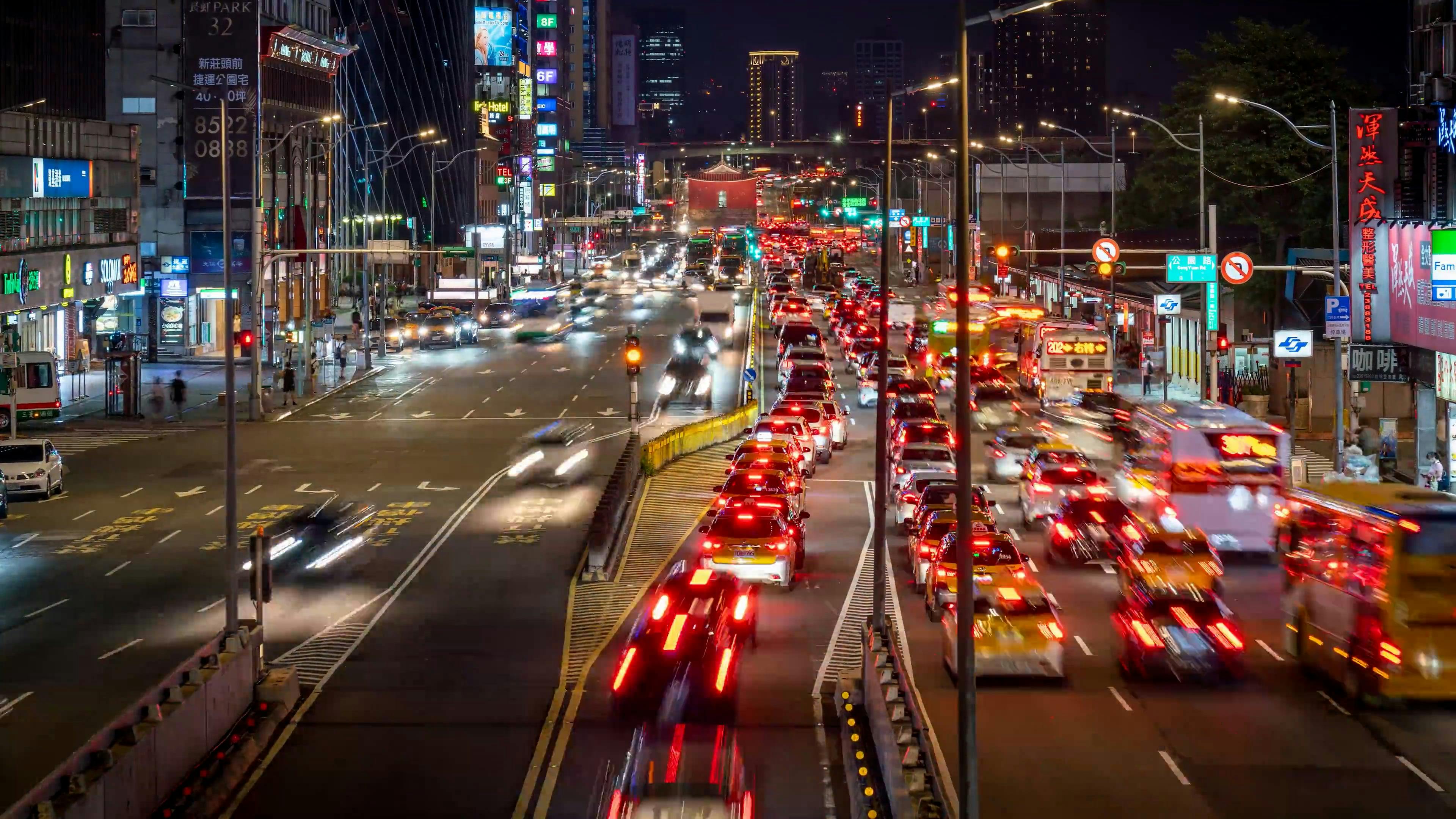 Time lapse of traffic in city at night Free Stock Video Footage ...