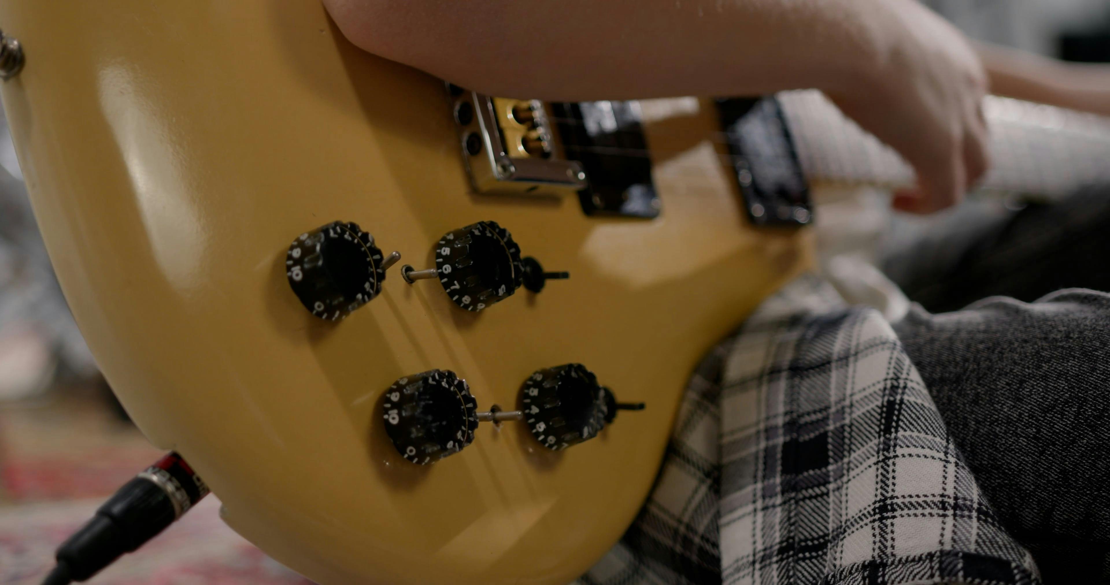 Sound Modification Videos, Download The BEST Free 4k Stock Video ...