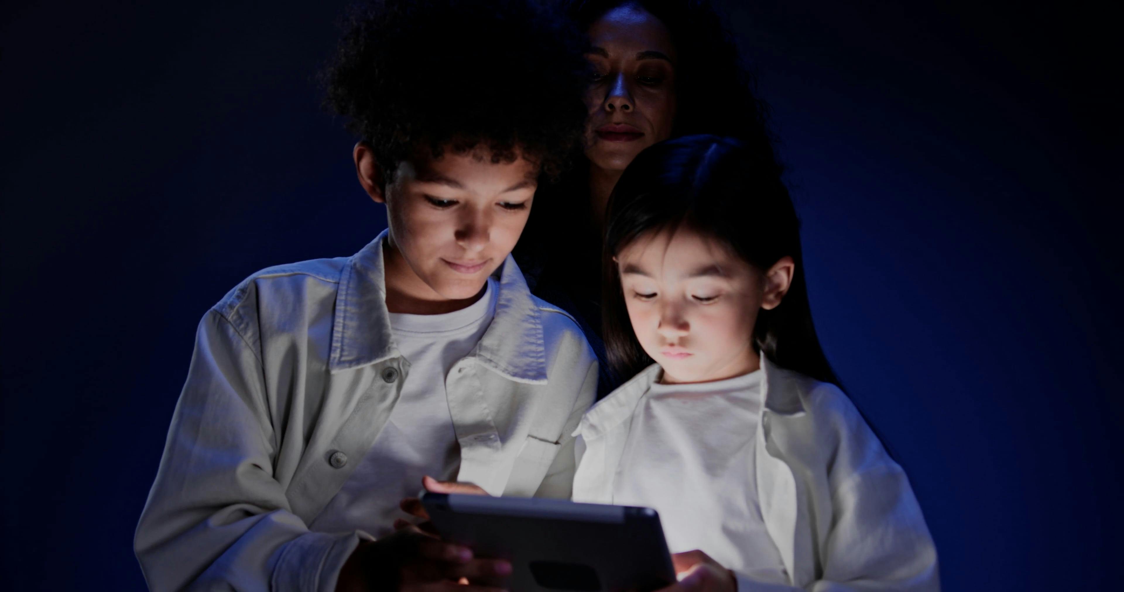 Scrolling Through Eyes Videos, Download The BEST Free 4k Stock Video ...