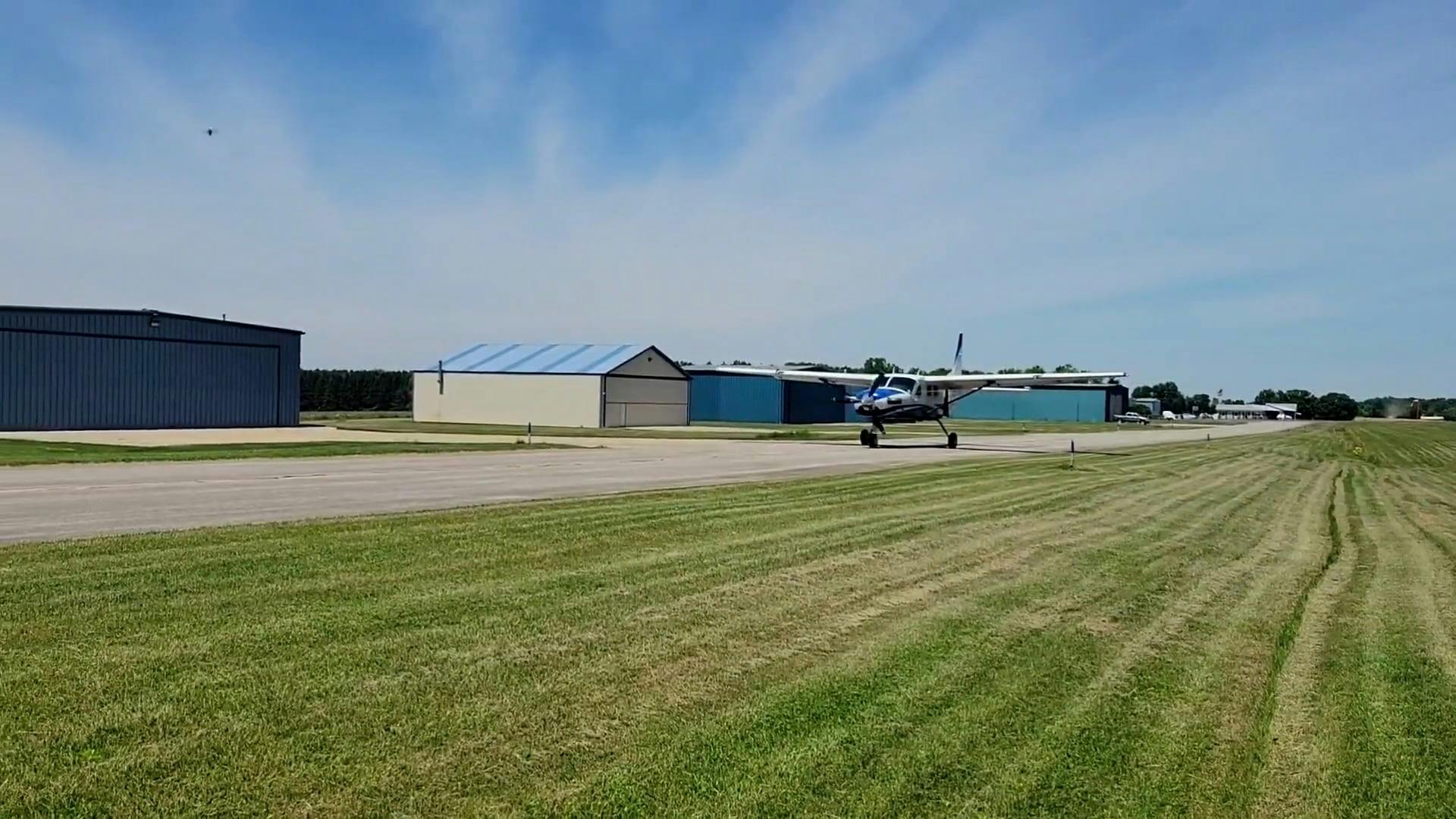 People Unloading the Cargo on the Airplane · Free Stock Video