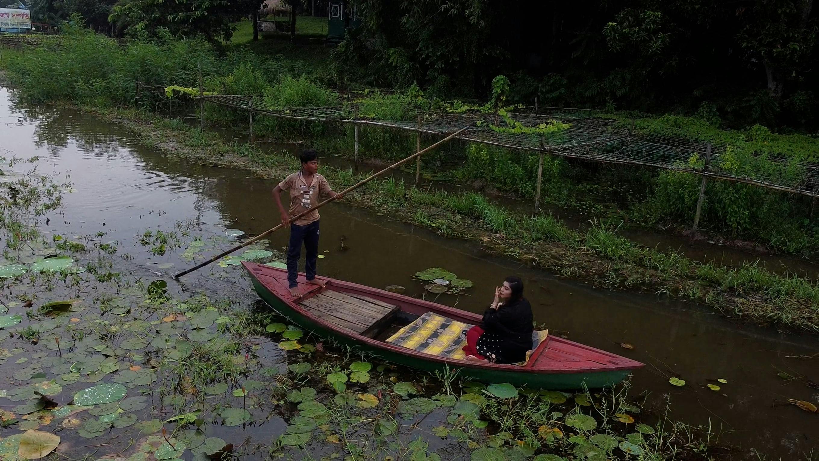 Man Punting in Boat With Woman in River Free Stock Video Footage ...