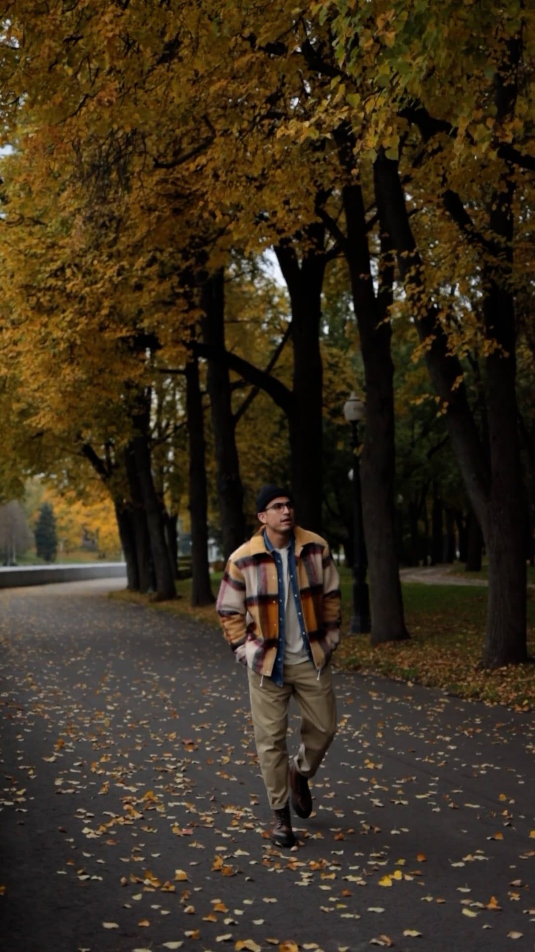 Man Walking on the Street Free Stock Video Footage, Royalty-Free 4K ...